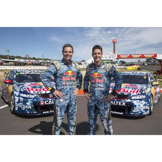 1:18 HOLDEN VF COMMODORE - RED BULL RACING #888 - LOWNDES/RICHARDS - 2 ...